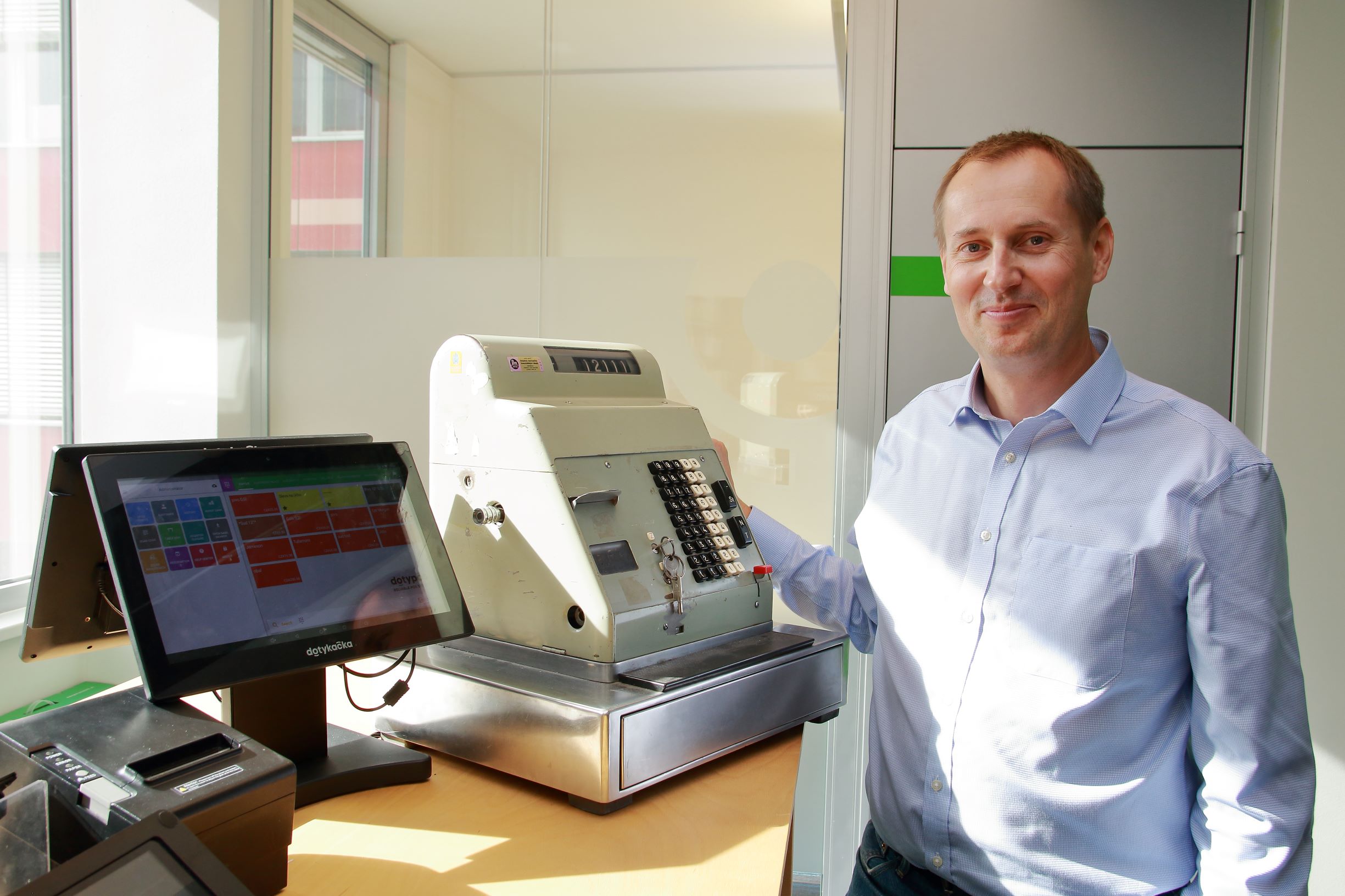 Dotykačka vytrhla podnikatelům trn z paty. Teď monitoruje ztráty gastra